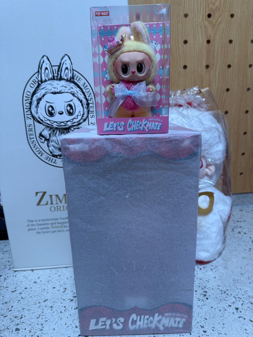 Labubu King and Queen Bundle, Hobbies & Toys, Toys & Games on Carousell