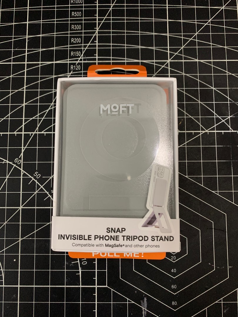 MOFT Snap Invisible Phone Tripod Stand magsafe compatible holder ...