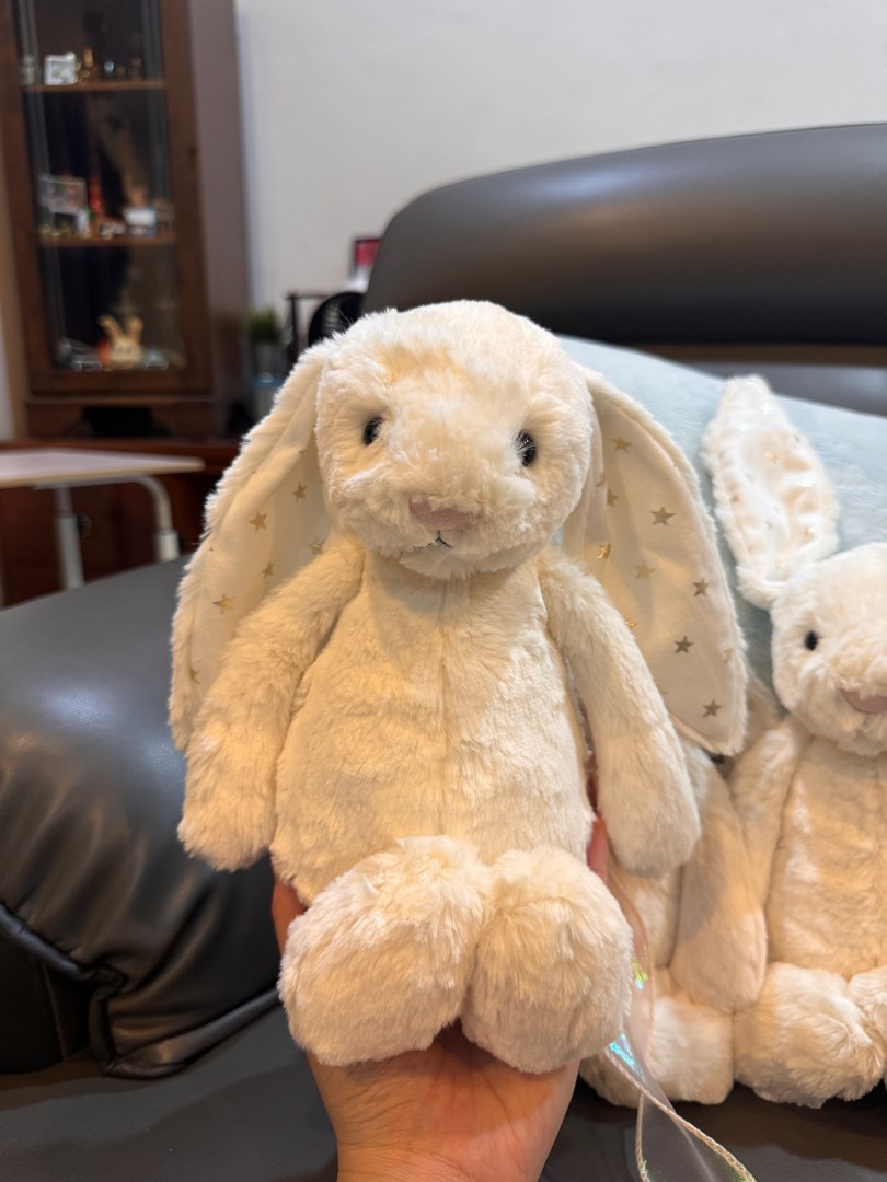 Original Jellycat Bashful Twinkle Bunny 31cm, Hobbies & Toys, Toys & Games on Carousell