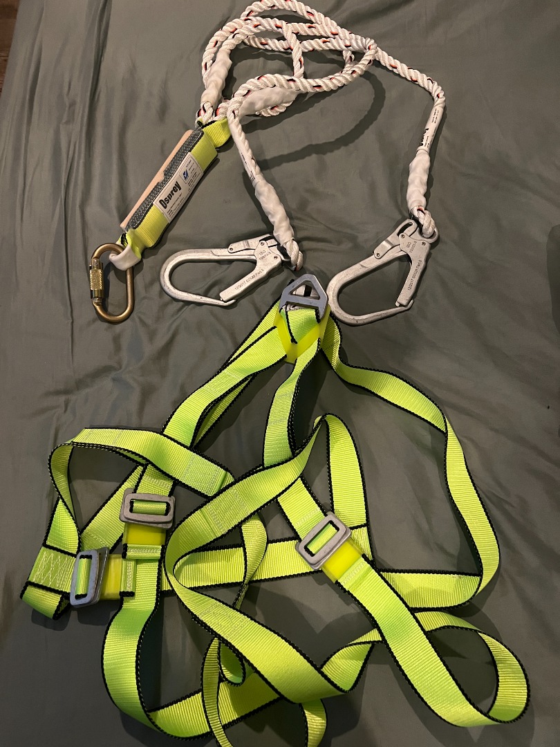 Osprey Safety Harness Set, Furniture & Home Living, Home Improvement & Organisation, Home ...