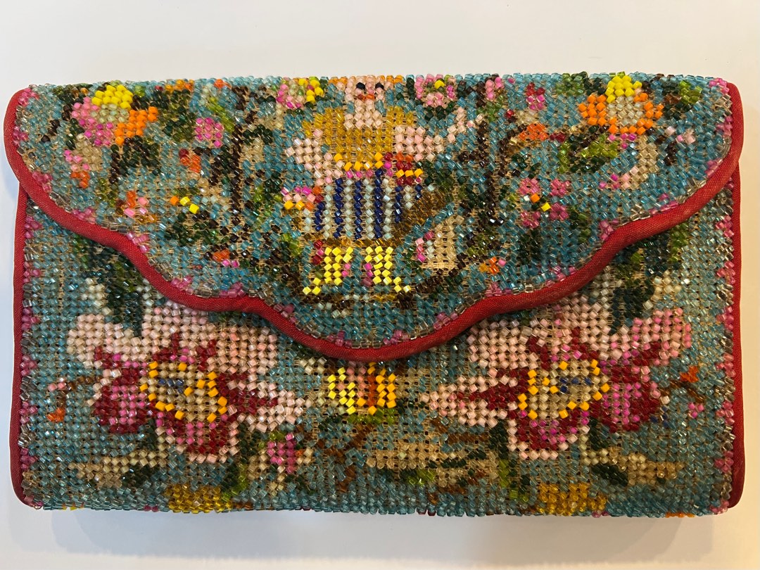 Peranakan Handmade Nyonya Beaded Purses, Hobbies & Toys, Memorabilia ...