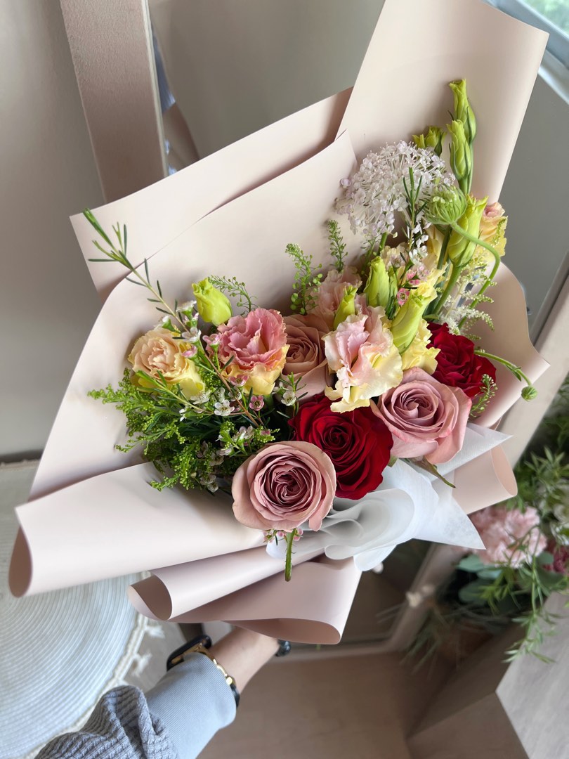 pink roses red roses fresh flowers bouquet jurong delivery singapore ...