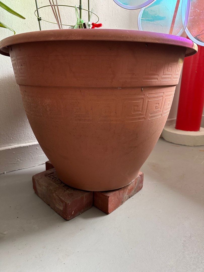 Extra Large Plant pot. 60cm top diameter. 45cm height, Furniture & Home ...