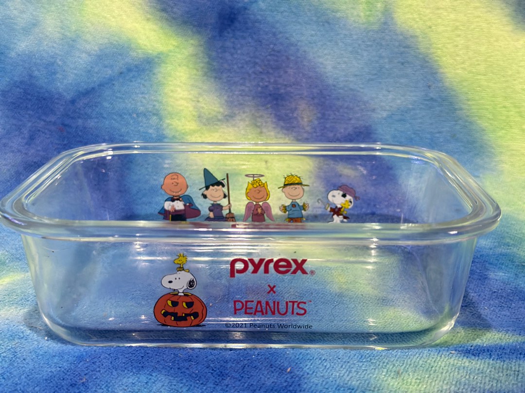 Pyrex x Peanuts Snoopy & friends rectangular Borosilicate Glass food ...