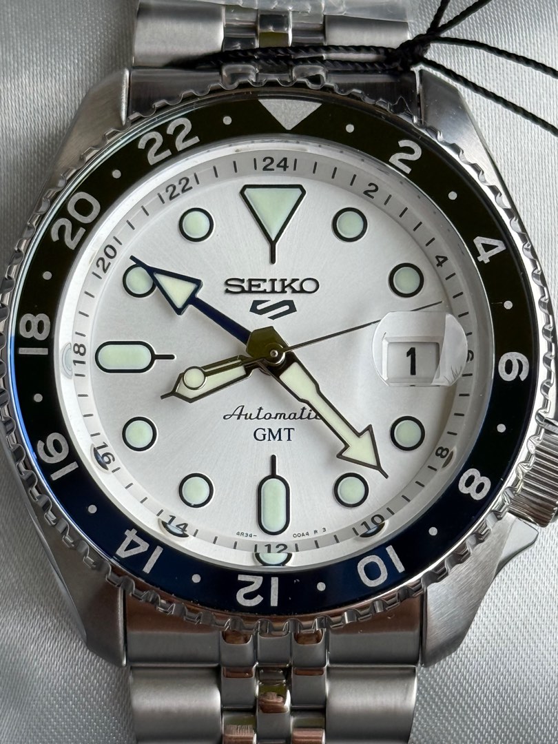 Seiko GMT “Polar/Batgirl” Automatic (SSK033K1), Luxury, Watches on ...
