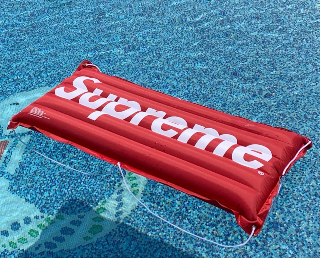 SUPREME INFLATABLE swimming raft outdoor sports, Hobbies & Toys, Travel ...