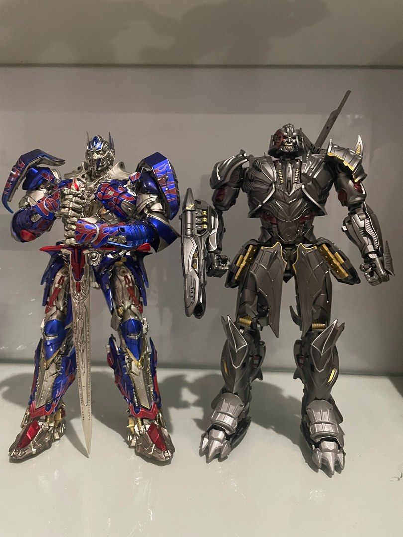 TLK OPTIMUS PRIME & MEGATRON, Hobbies & Toys, Toys & Games on Carousell