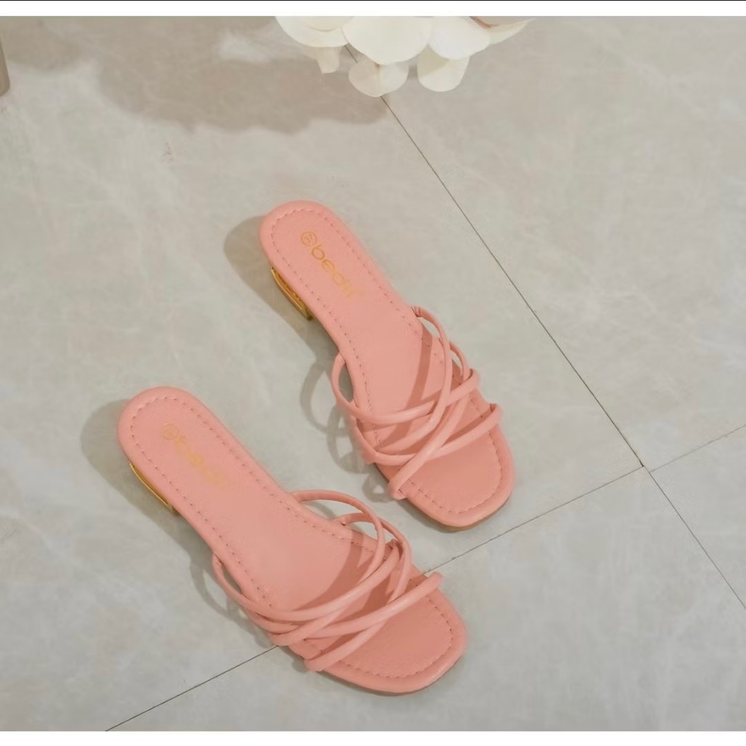 1 inch heels, Women's Fashion, Footwear, Heels on Carousell