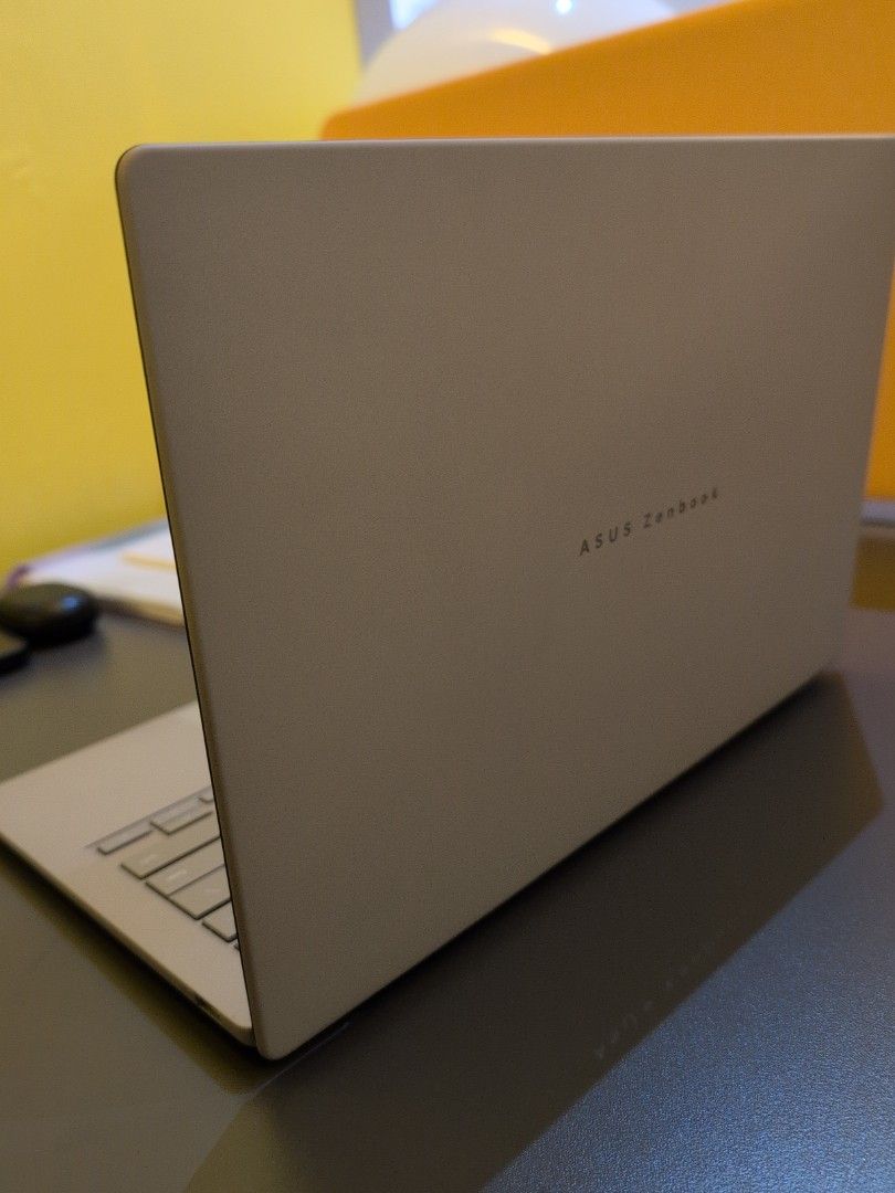 Asus Zenbook A14 32gb ram, 1TB storage (Only 899g !!), Computers & Tech ...