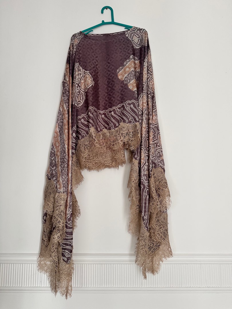 Corak batik set, Women's Fashion, Dresses & Sets, Traditional & Ethnic ...