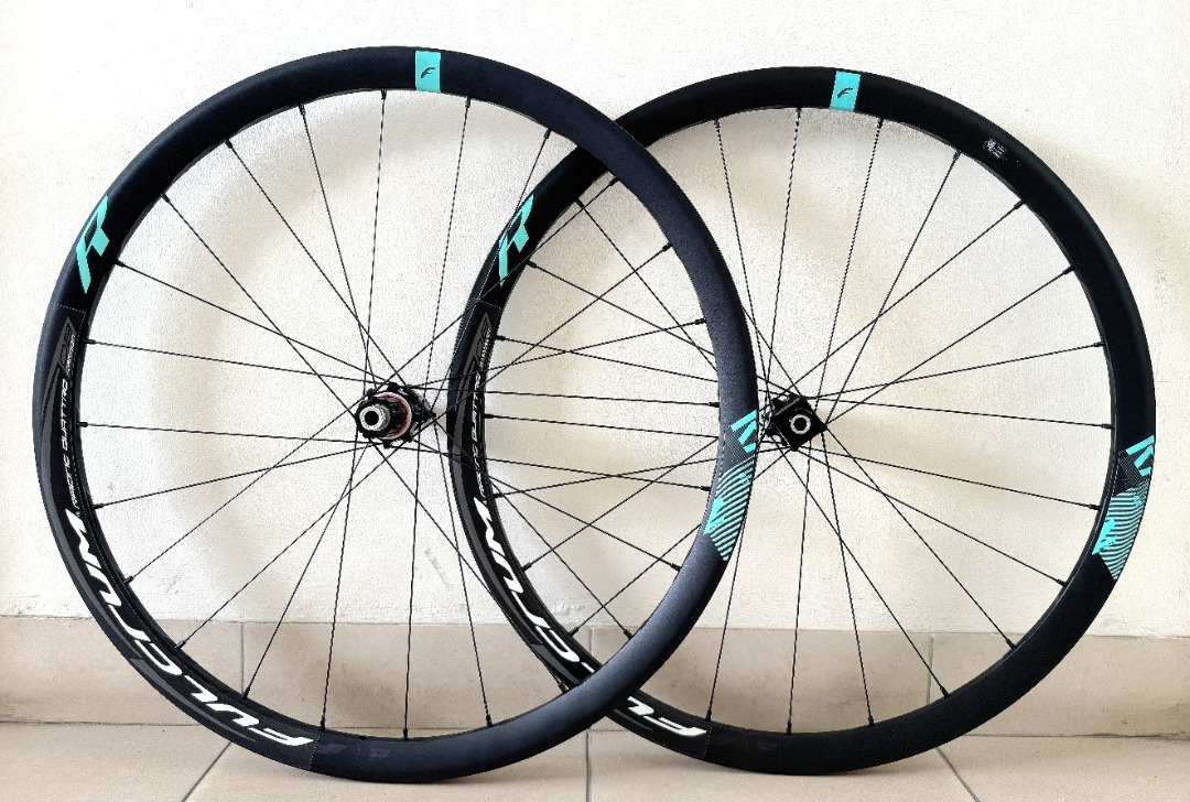 Fulcrum Racing 400 DB （4 DB ）Aluminium Disc Wheelset, Sports Equipment ...