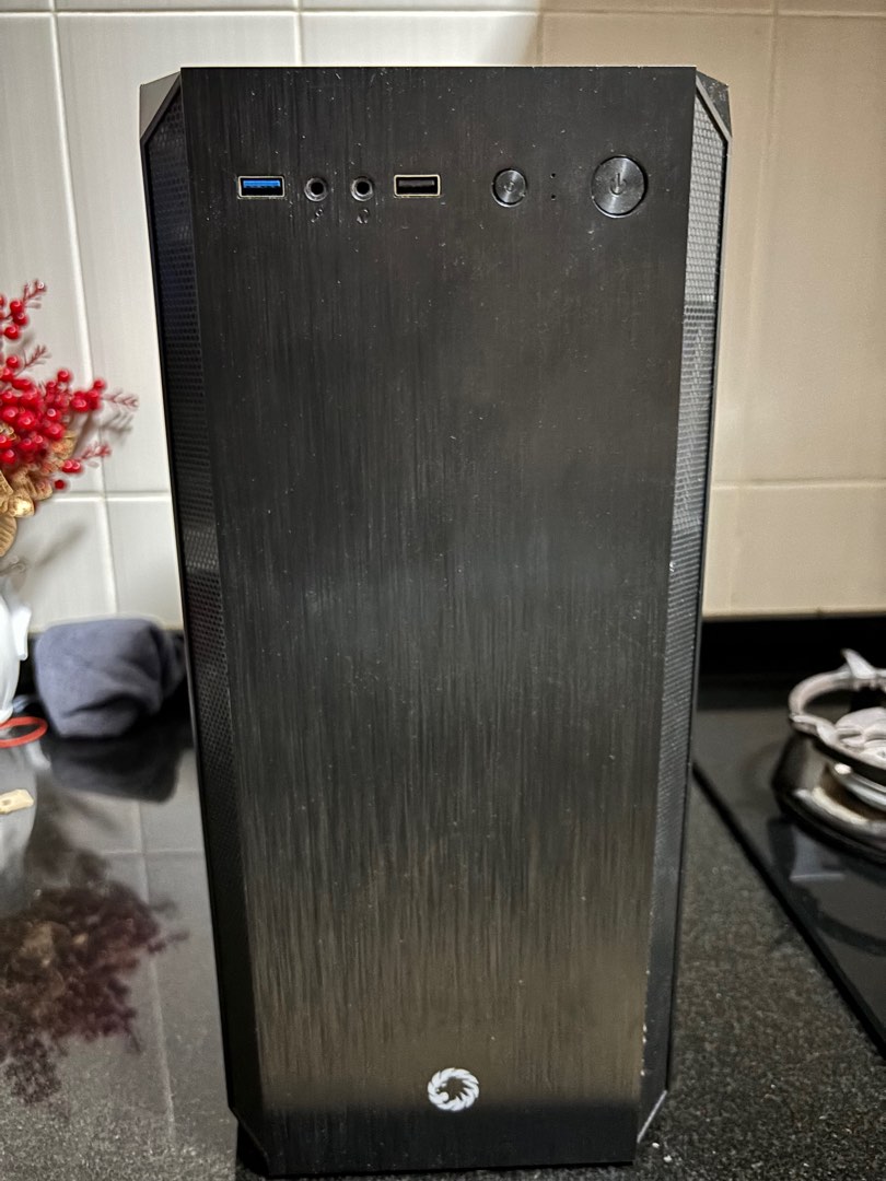 Gamemax Silent Hill PC case, Computers & Tech, Desktops on Carousell