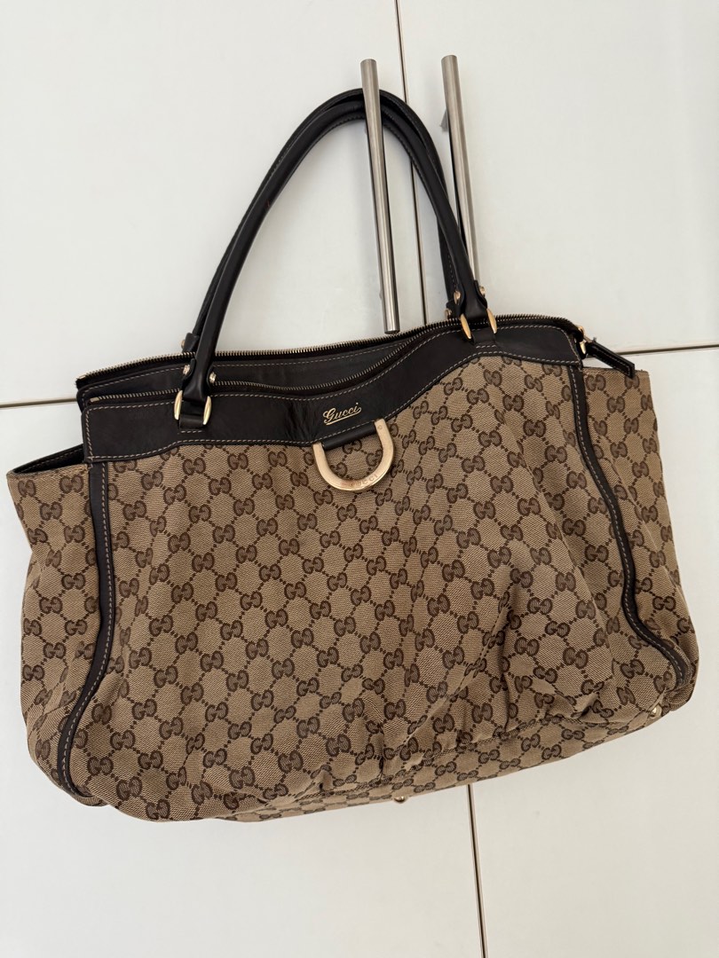 GUCCCI monogram large, Luxury, Bags & Wallets on Carousell
