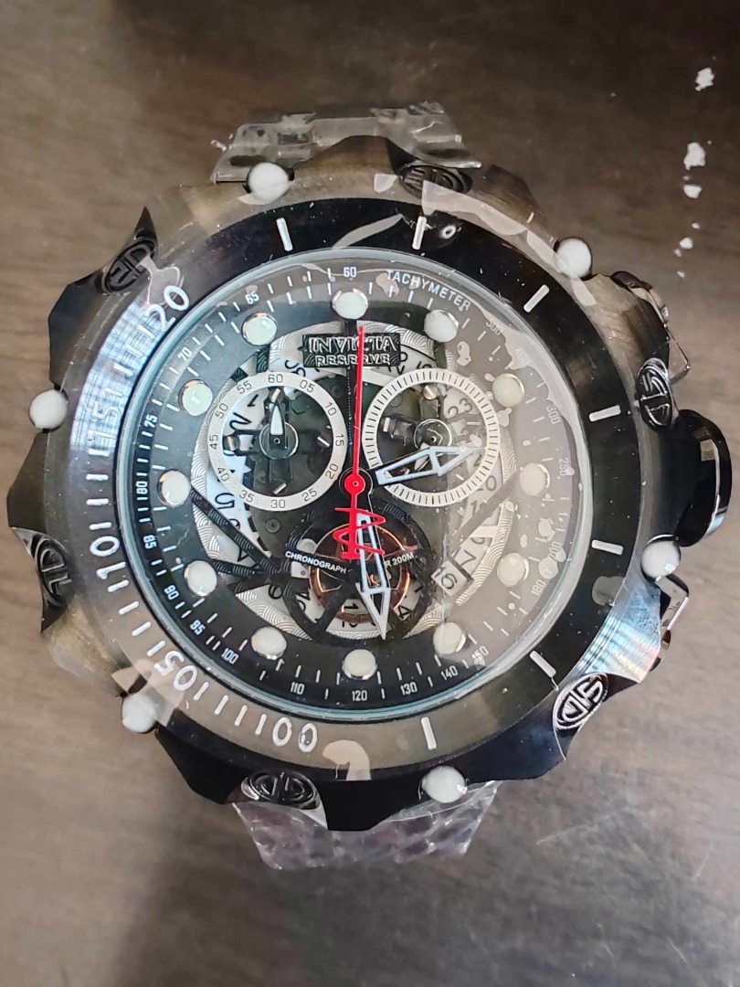 Invicta reverse Venom Black, Men's Fashion, Watches & Accessories ...