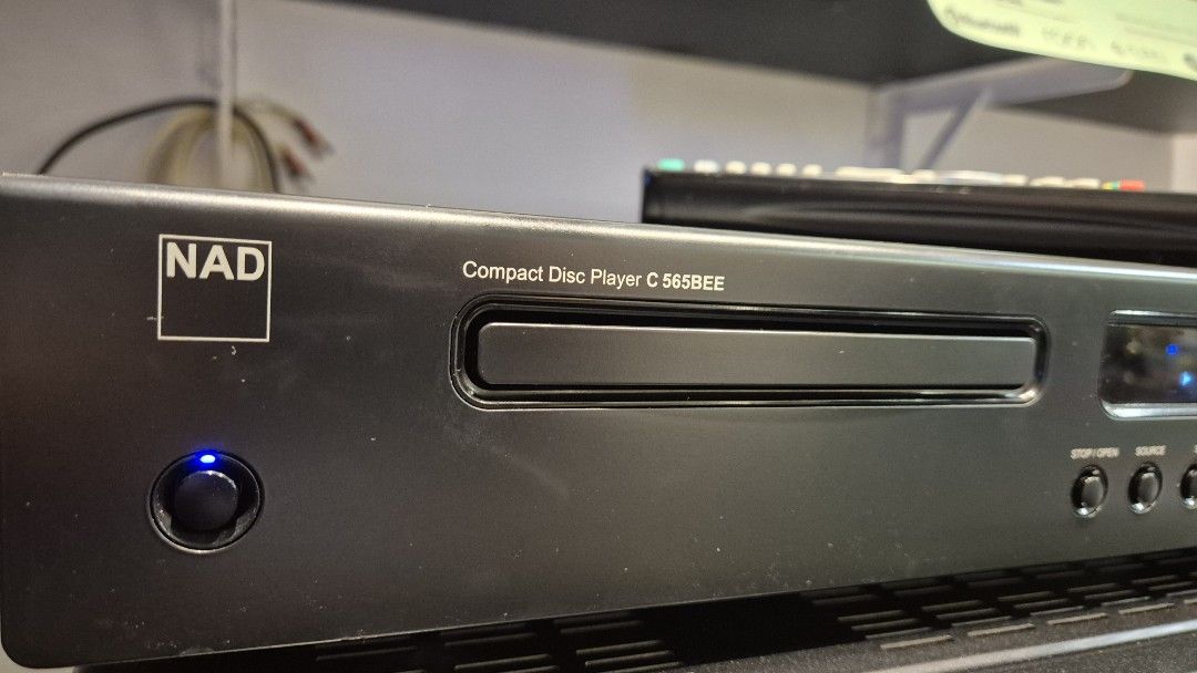 NAD C565BEE cd player, Audio, Other Audio Equipment on Carousell