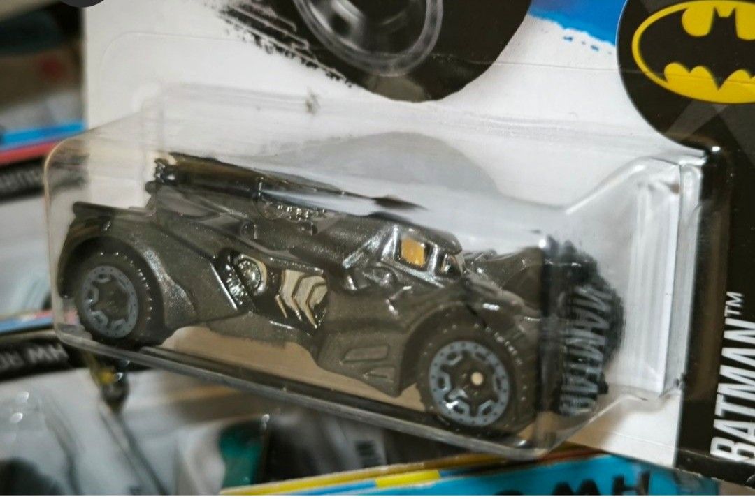New Batman Arkham Knight Batmobile Showdown DC Hot Wheels HotWheels Car ...