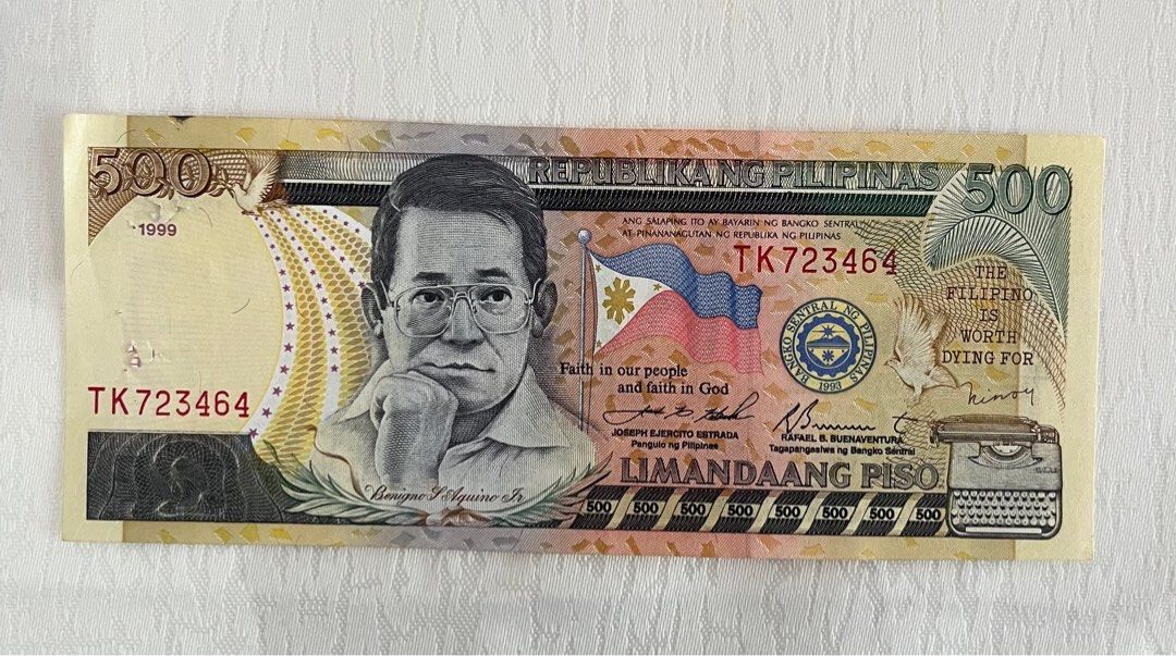 Old, no-longer issued 500 Philippines pesos. Serial number might differ ...