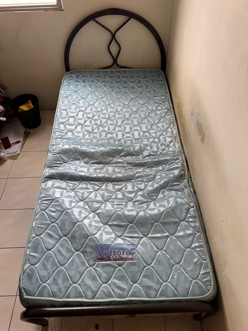 Set katil single beserta tilam dan papan, Furniture & Home Living ...