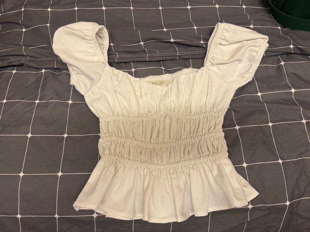 Shu Shi Top, Women's Fashion, Tops, Blouses on Carousell