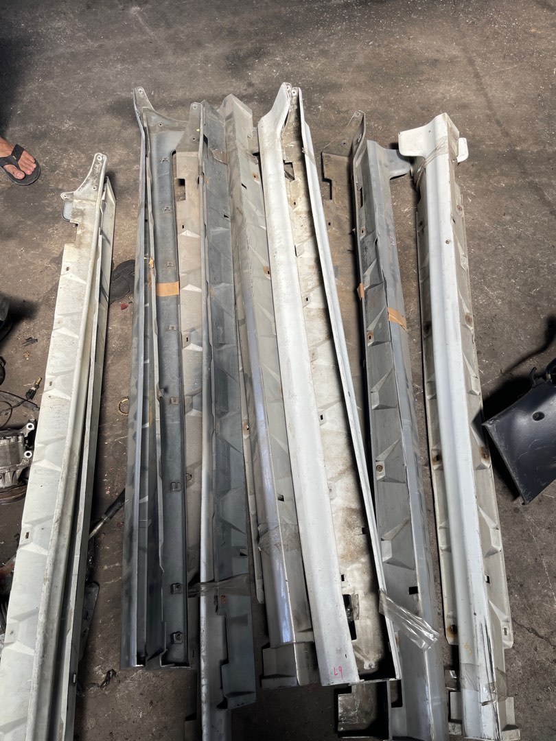 side skirt move L9 kenari kelisa, Everything Else, Others on Carousell