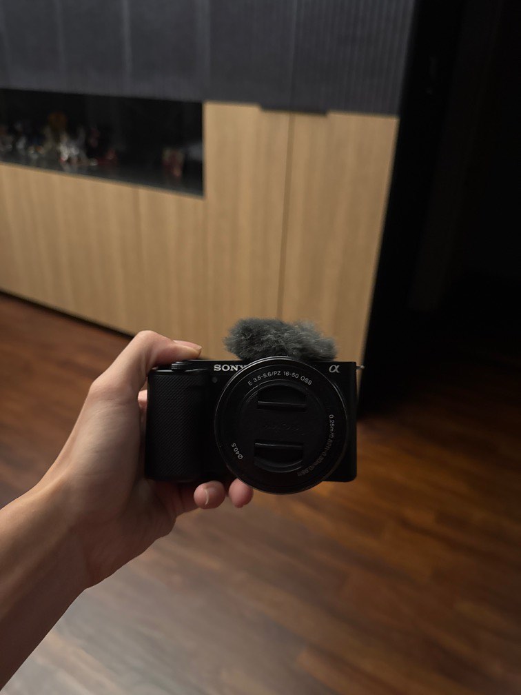 Sony ZV-10, Photography, Cameras on Carousell