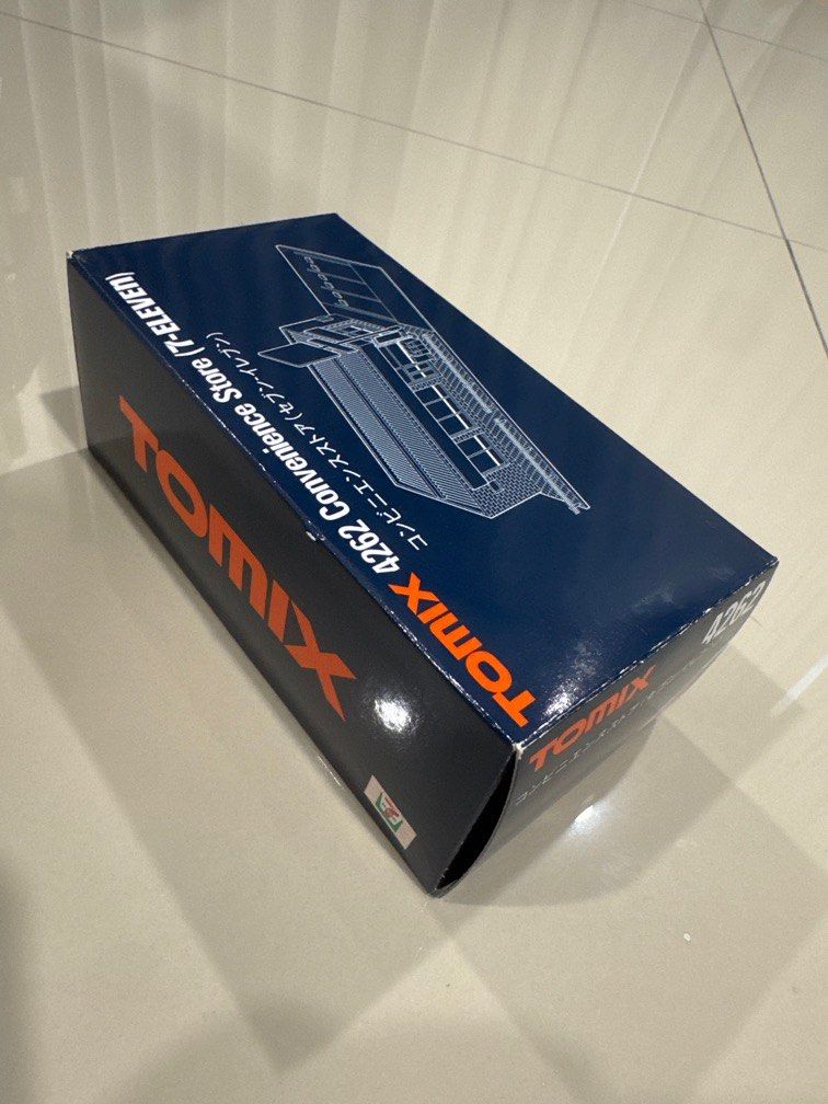 Tomix N Scale 7-Eleven Diorama, Hobbies & Toys, Toys & Games on Carousell