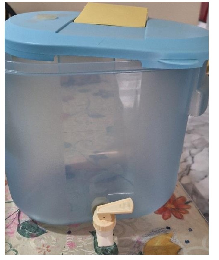 Tupperware Water Dispenser, Furniture & Home Living, Kitchenware ...
