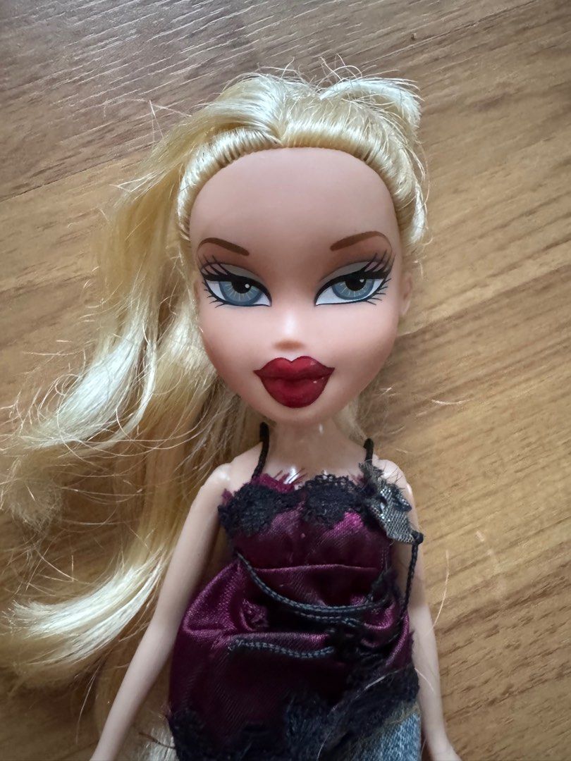 Bratz step out cloe, Hobbies & Toys, Toys & Games on Carousell