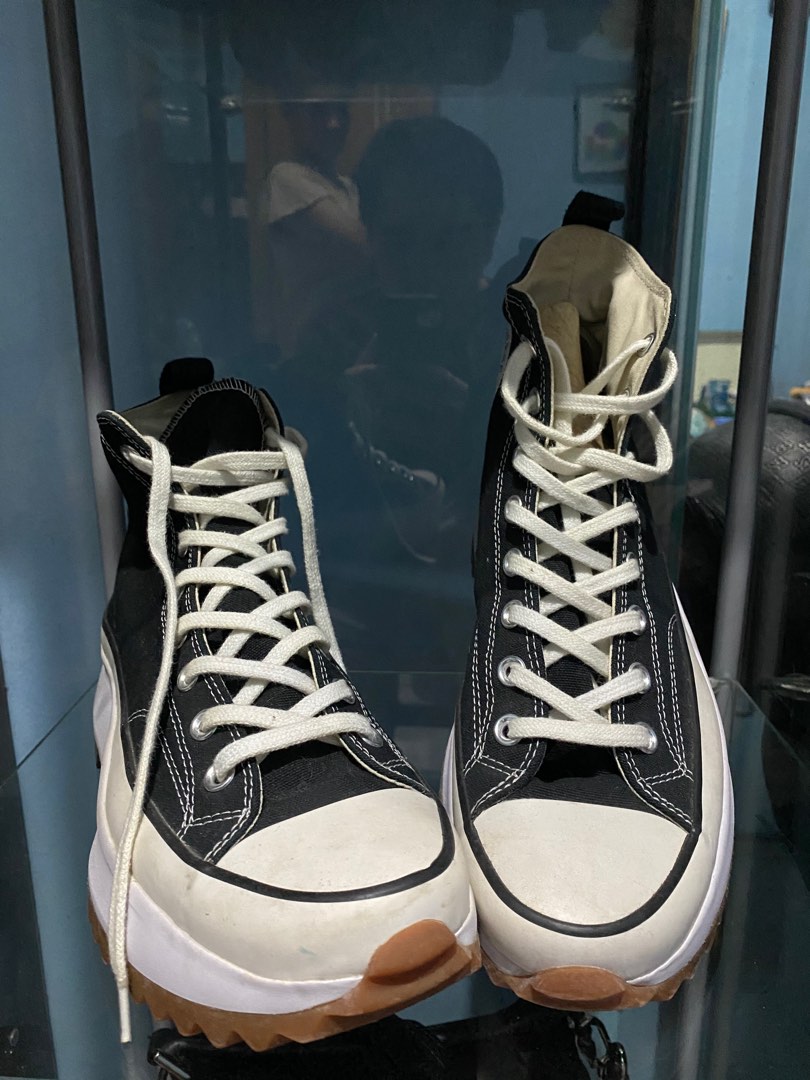 Convers 100 % original, Fesyen Pria, Sepatu , Lainnya di Carousell