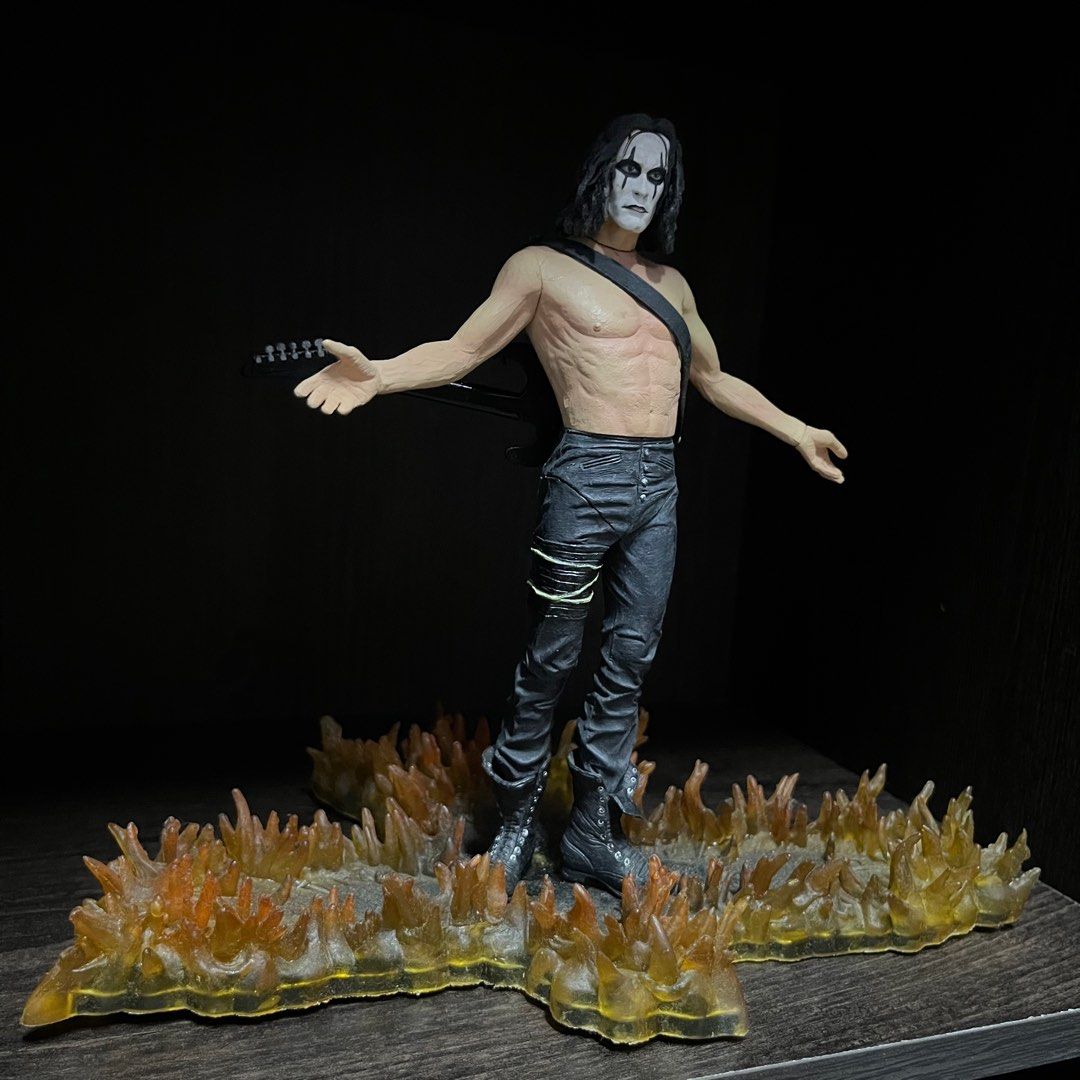 Cult Classics Eric Draven The Crow by NECA Action Figure, Hobbies ...