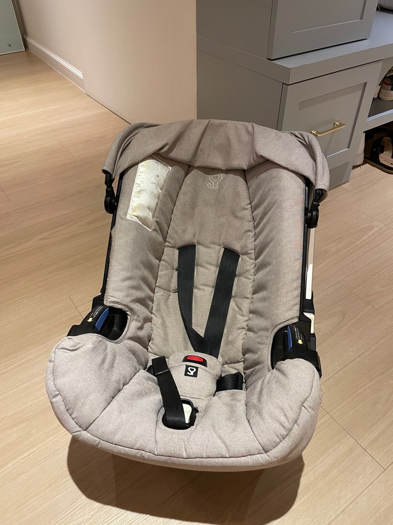 Doona Baby Car Seat & Stroller, Babies & Kids, Going Out, Strollers on ...