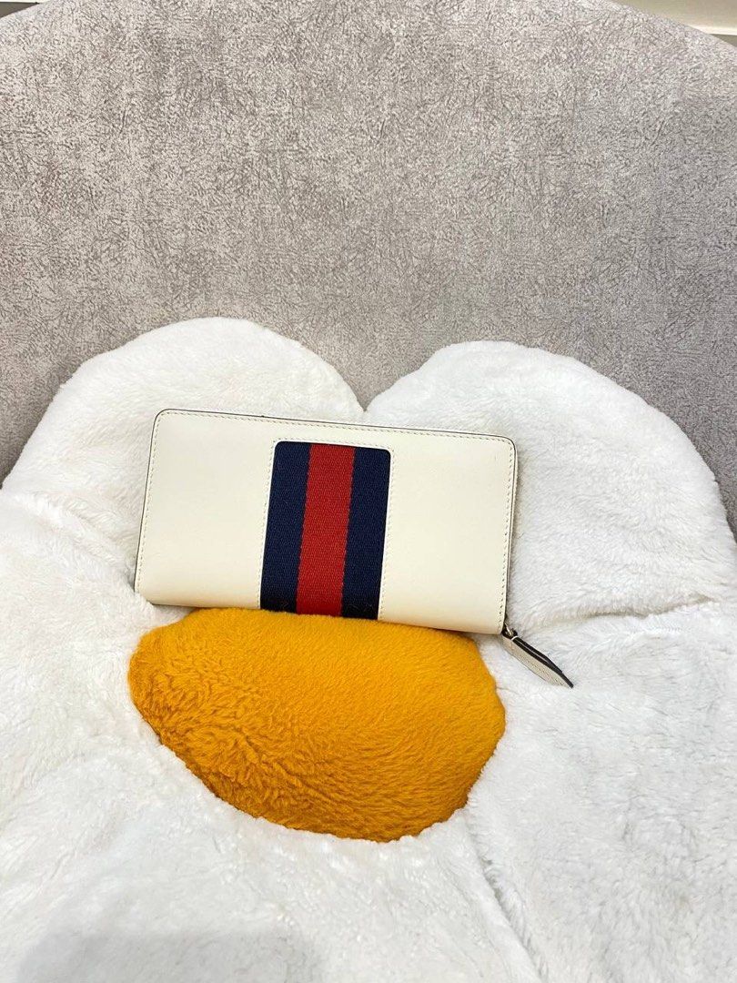 GUCCI WHITE SYLVIE ROUND SHERRY LINE ZIP LONG WALLET, Luxury, Bags ...