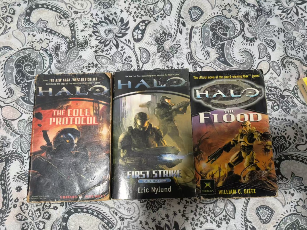 HALO XBOX Game Official Novels, Hobbies & Toys, Books & Magazines ...