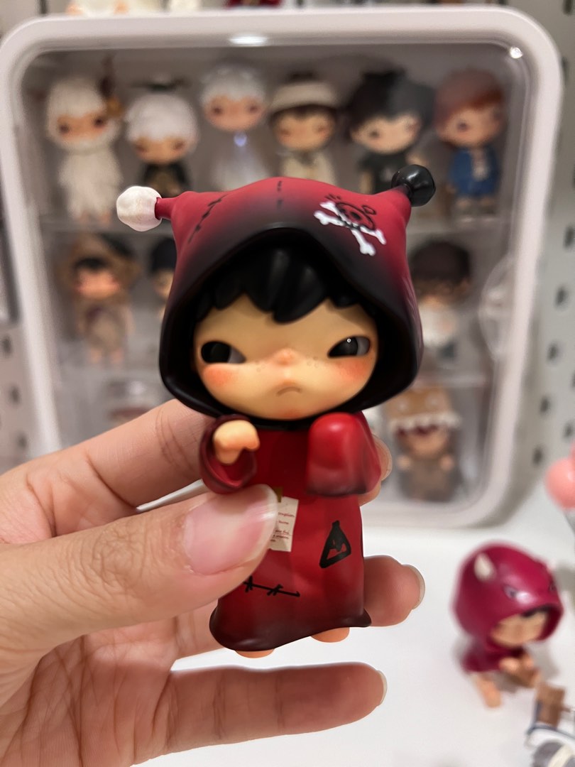 Hirono echo hiding behind you, Hobbies & Toys, Toys & Games on Carousell