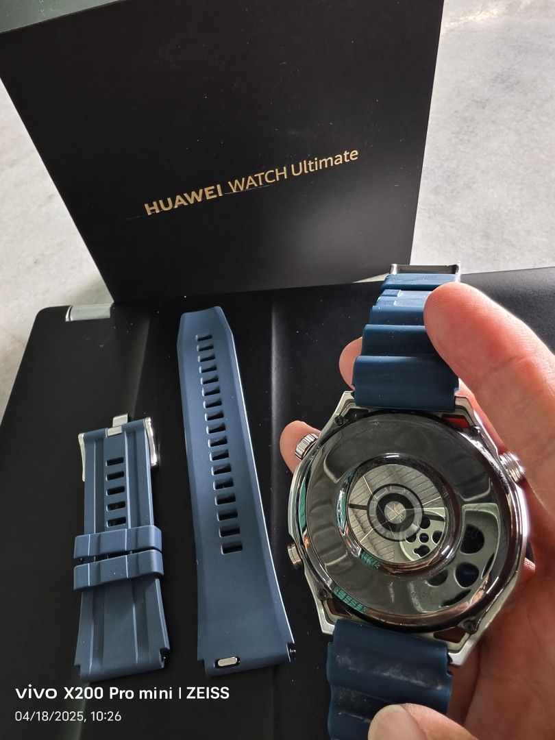 Huawei Watch Ultimate Blue, Men's Fashion, Watches & Accessories ...