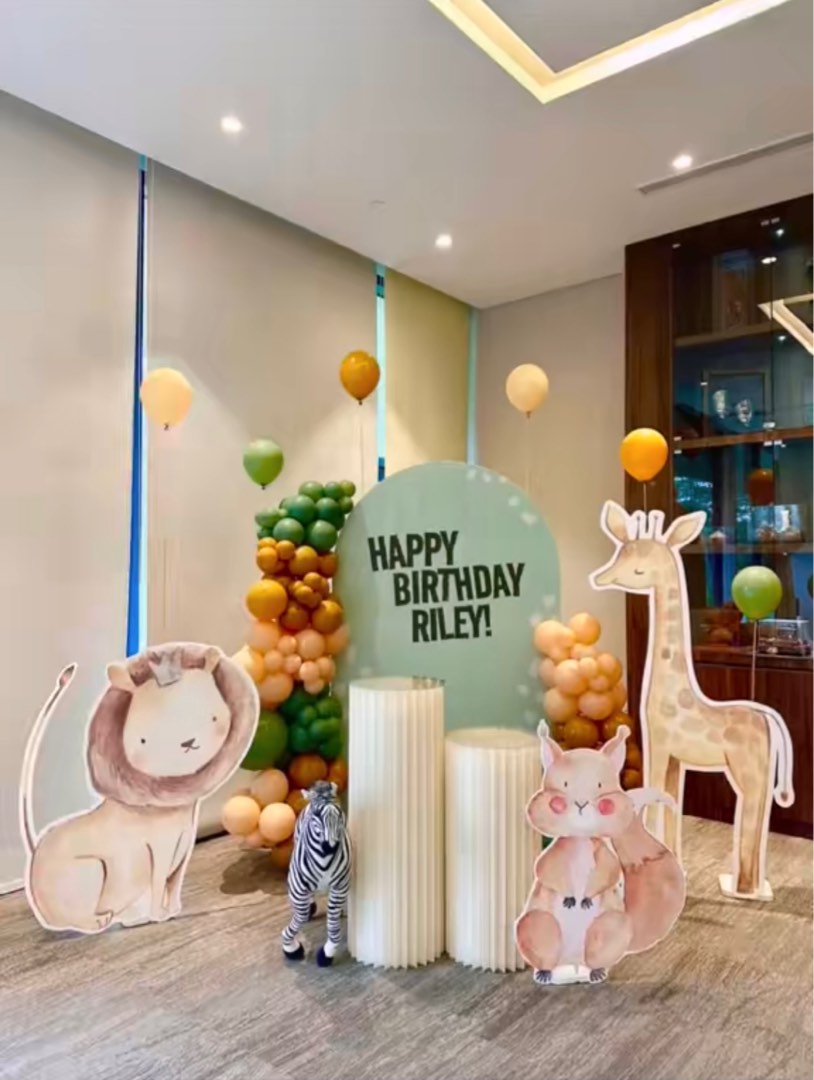 Jungle Safari themed party backdrop for 100 days birthdays and full ...