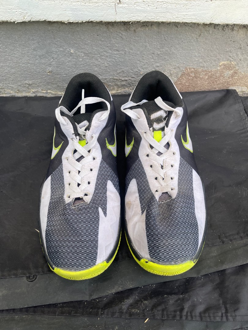 (Class A) Precision 6 - Black Volt, Men's Fashion, Footwear, Sneakers ...