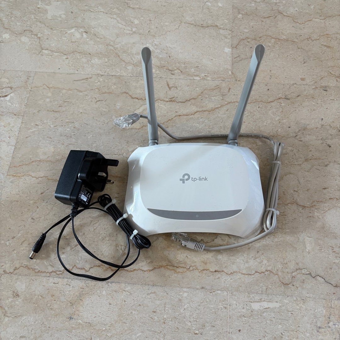 $7 Router / Modem / TP-Link TL-WR840N / NTU Hostel / Wifi, Computers ...
