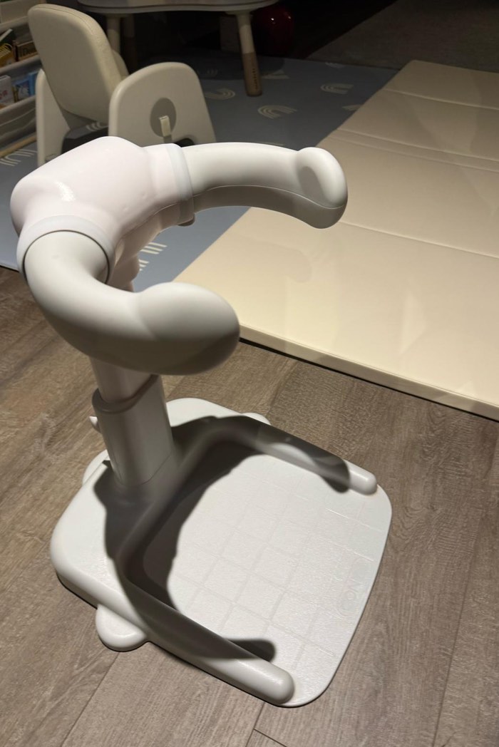 Topping kids Conys standing shower, Babies & Kids, Bathing & Changing ...