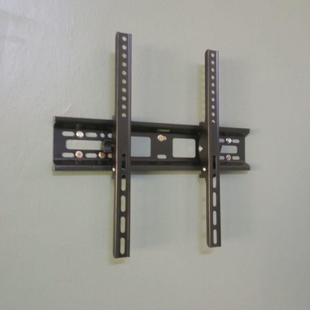 Tv Bracket and Pemasangan, Furniture & Home Living, Furniture, TV ...