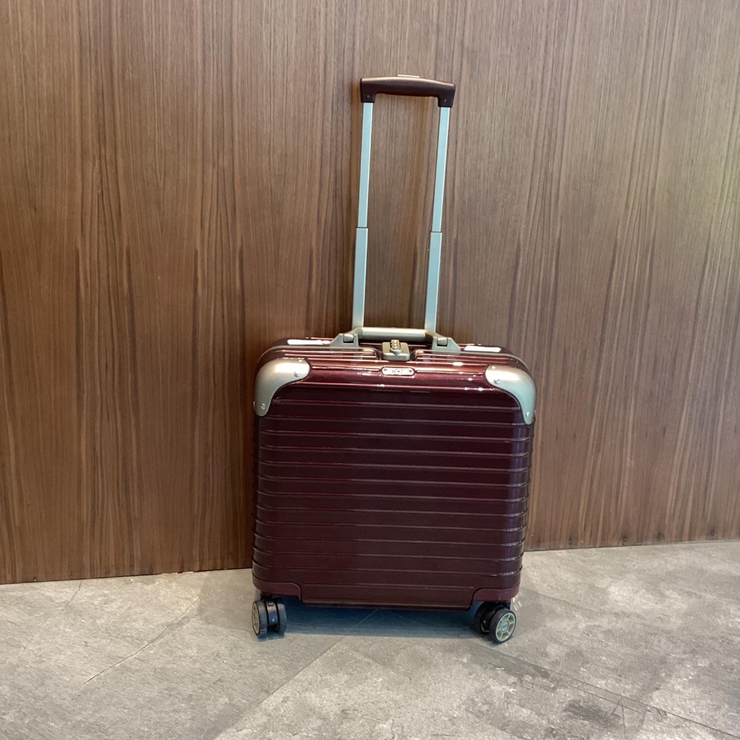 257002807 RIMOWA LUGGAGE SMALL, Luxury, Bags & Wallets on Carousell