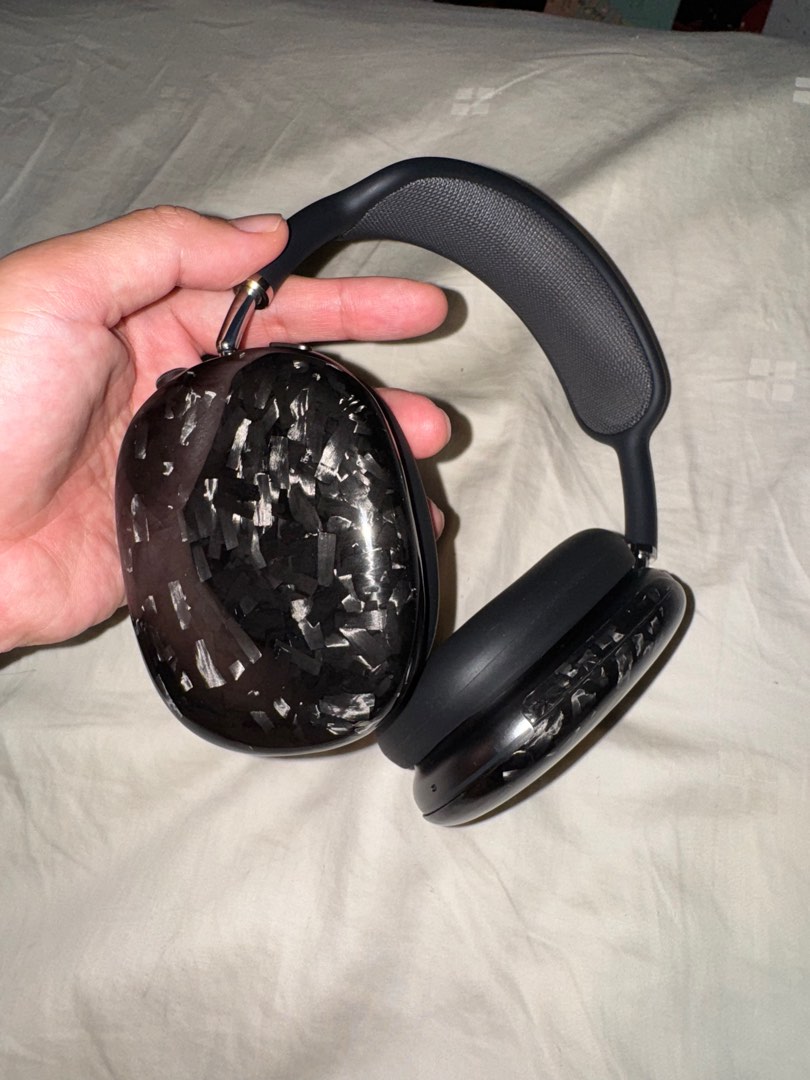 AirPod Max lightning , Audio, Headphones & Headsets on Carousell