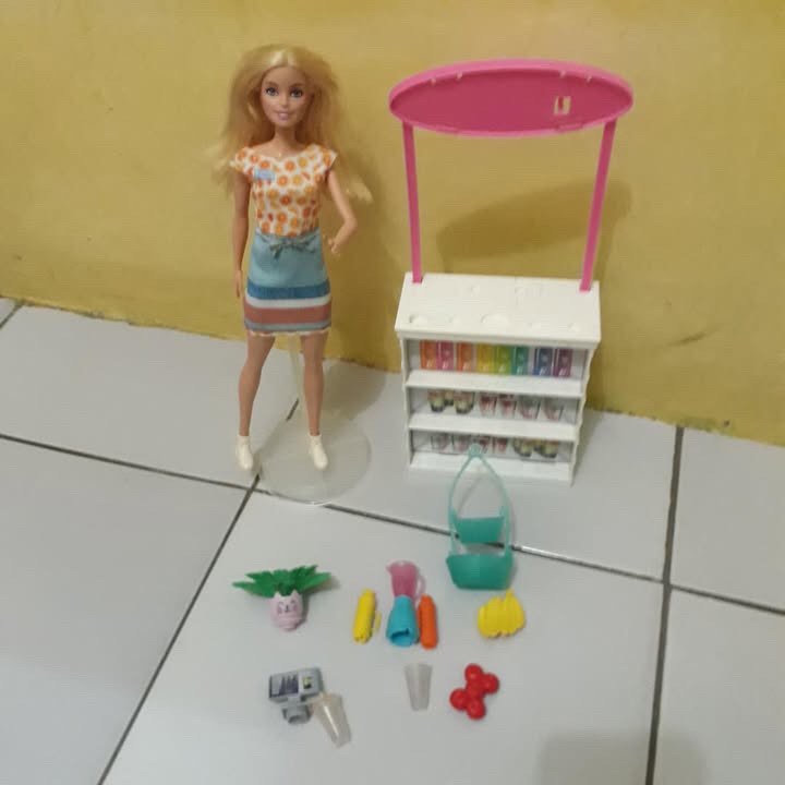 Barbie Smoothie Bar Original Mattel, Toys & Collectibles, Mainan di ...