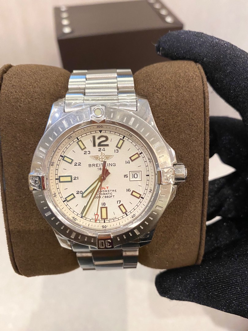 BREITLING COLT REF A17388 44MM AUTOMATIC WATCH, Luxury, Watches on Carousell