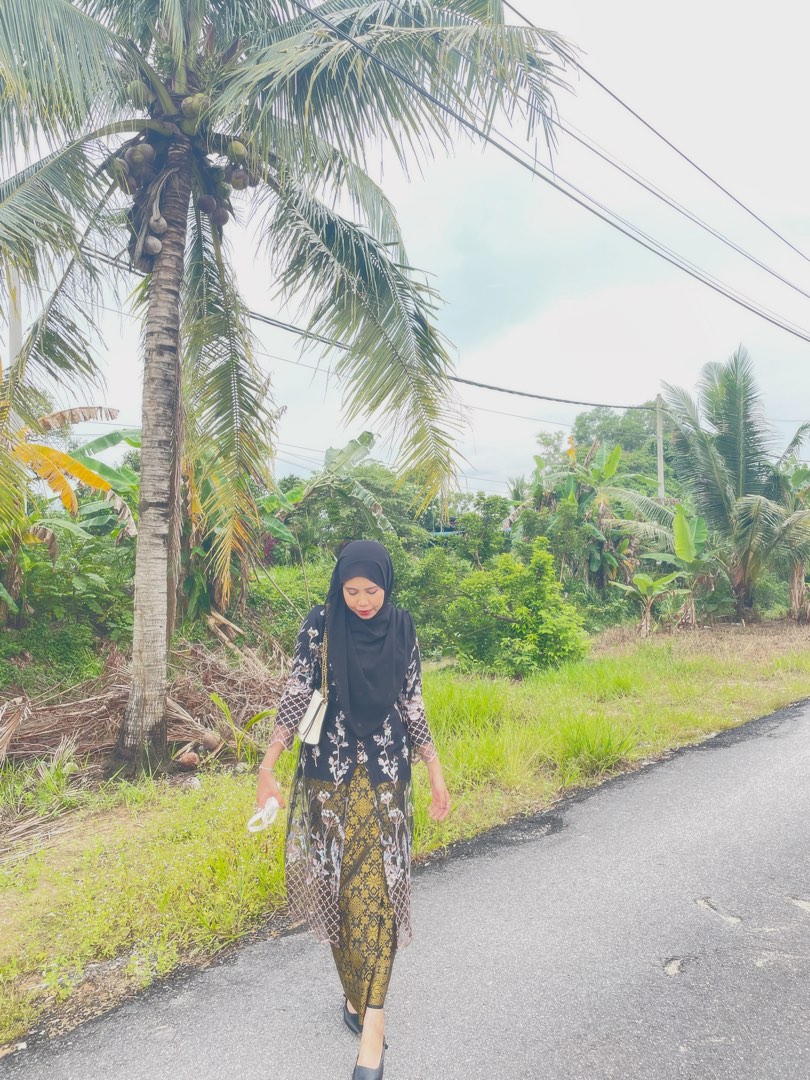 dalea ceo chomel, Women's Fashion, Muslimah Fashion, Baju Kurung & sets ...