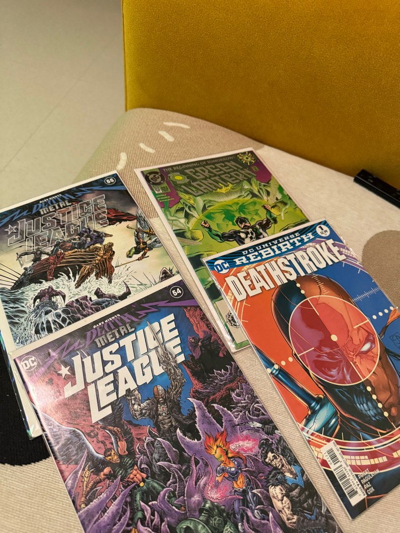 DC Comics - Assorted, Hobbies & Toys, Books & Magazines, Comics & Manga on Carousell