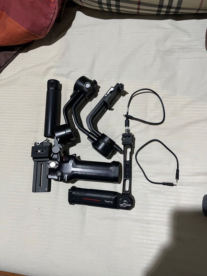 DJI RONIN RSC 2 + SMALLRIG HANDLE (SECOND), Fotografi di Carousell