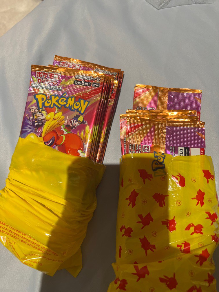 Heat wave arena packs, Hobbies & Toys, Toys & Games on Carousell