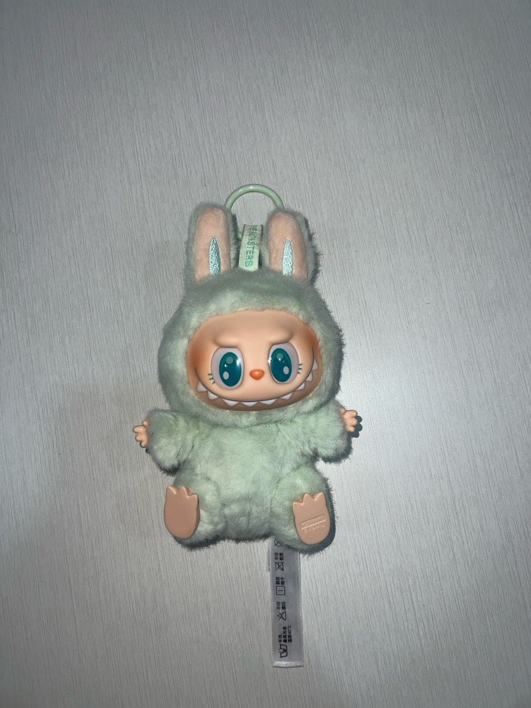 Labubu QUQU original v2 take a seat, Toys & Collectibles, Mainan di ...