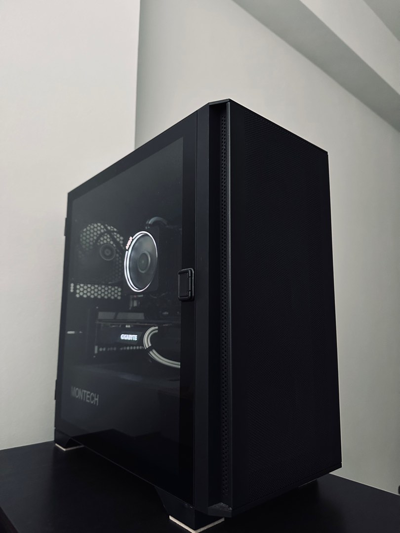 Monochrome-themed custom PC, Computers & Tech, Desktops on Carousell
